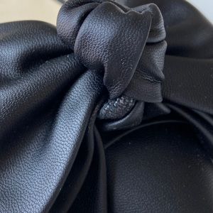 Beyond Skin | Shoes | Beyond Skin Shoes Womens 4 Black Vegan Leather ...